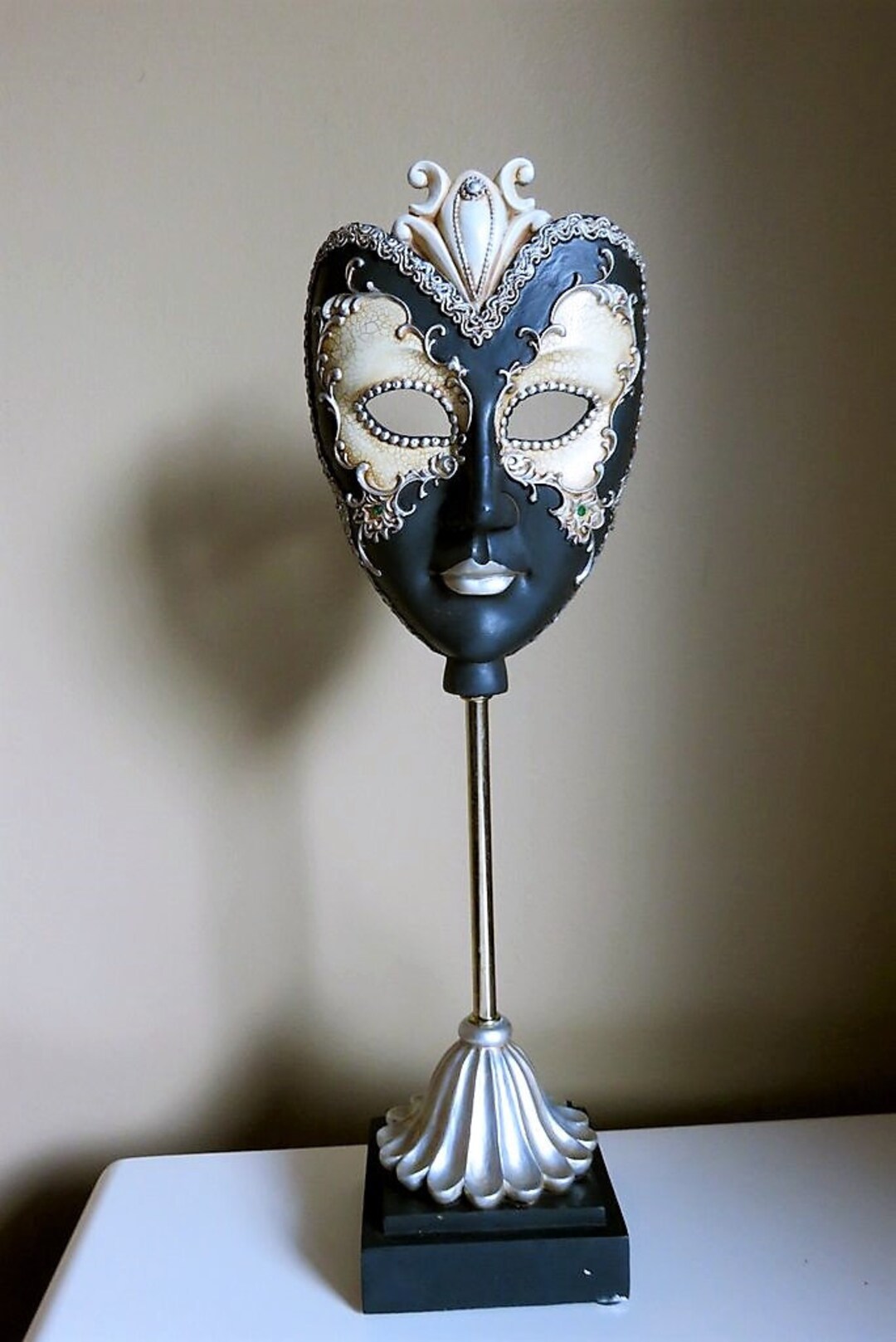 Venetian Mask on Stand, Ballroom Dancers Mask Decoration/ Polynesian ...
