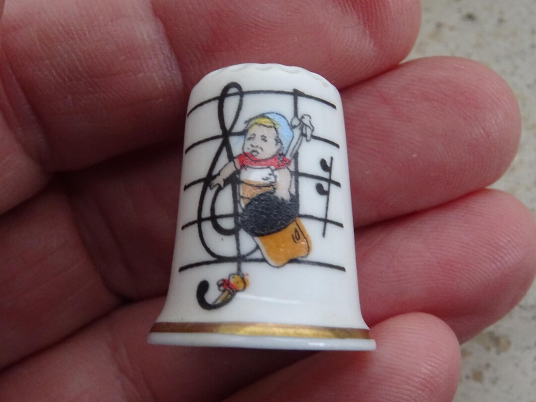 Vintage Porcelainen Thimble Thimbleful With Stave of Musical Notation ...