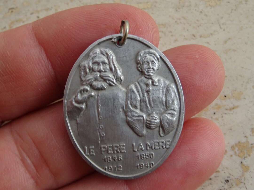 Rare French Antoinist Medal “le Père & La Mère” Religious Pendant Culte ...