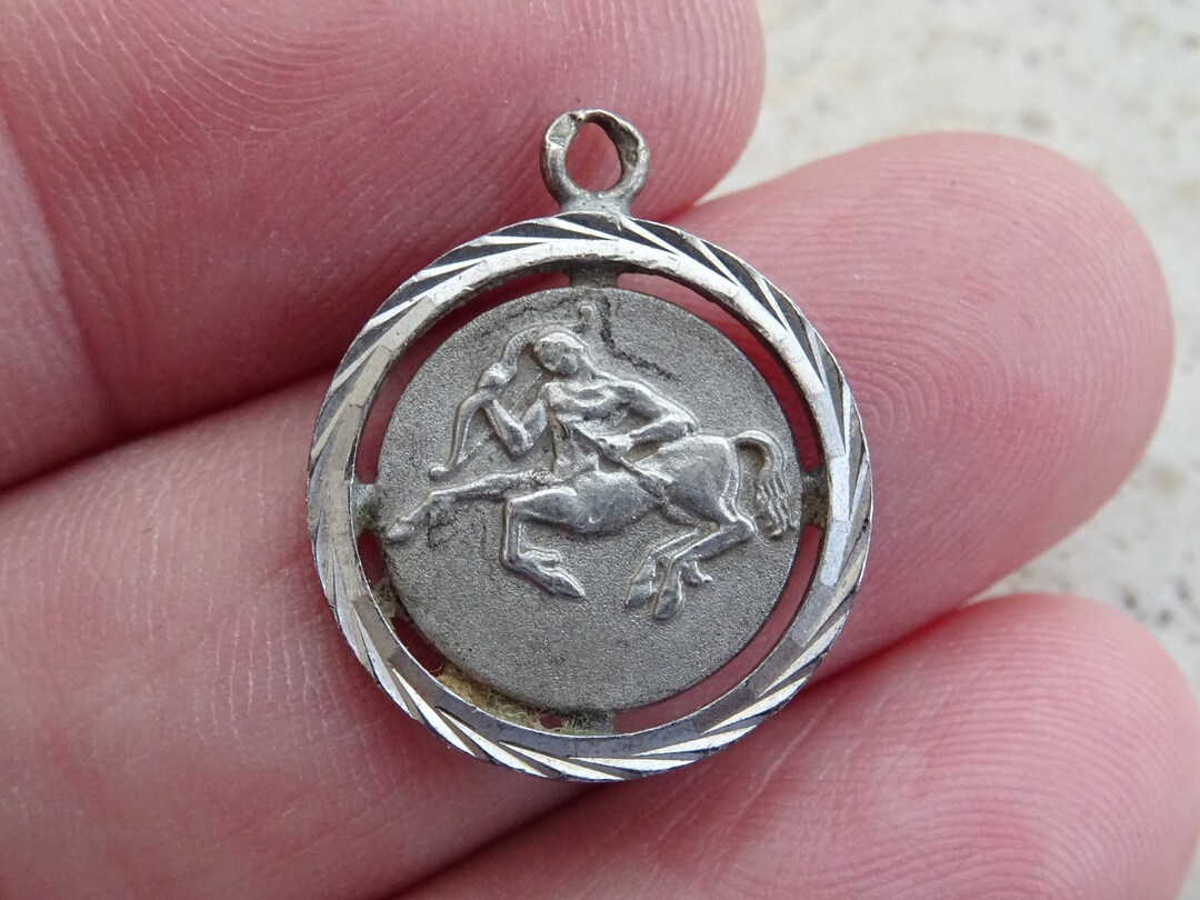 Vintage Silver ( MARKED ) Zodiac Medal Medaillon Pendant Charm ...