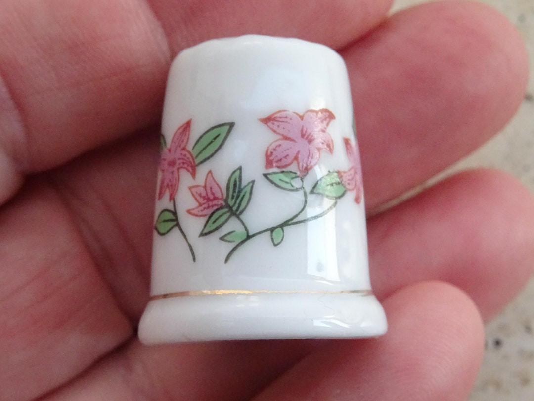Vintage Porcelainen Thimble Thimbleful With Flower of a Rose. ( B 24 ...