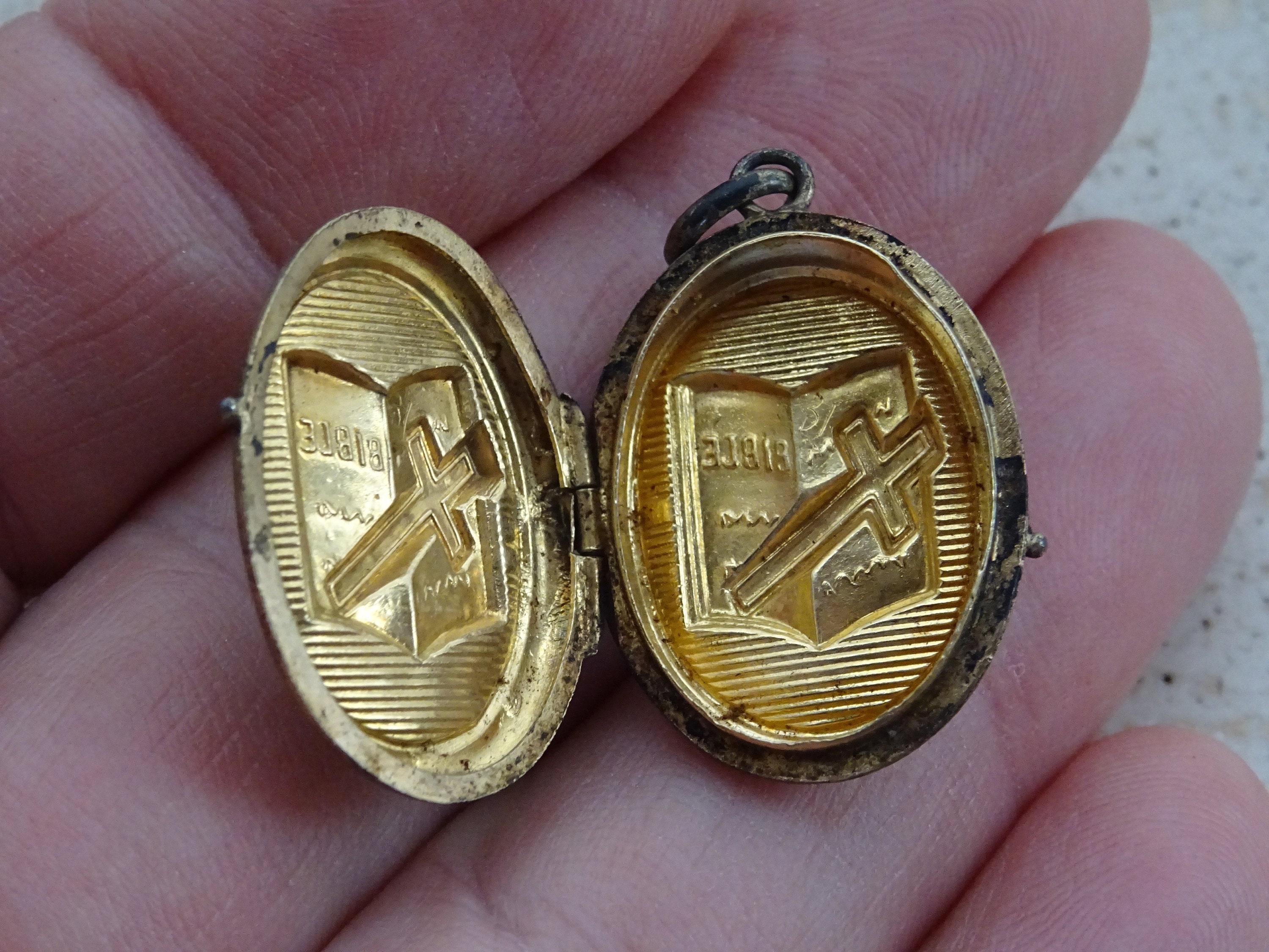 Religious Antique Catholic Silver Plated Shrine Relic Medal Locket ...