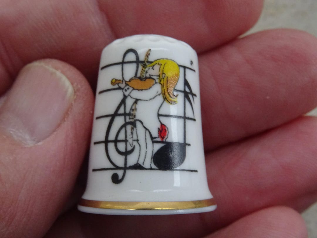 Vintage Porcelainen Thimble Thimbleful With Stave of Musical Notation ...