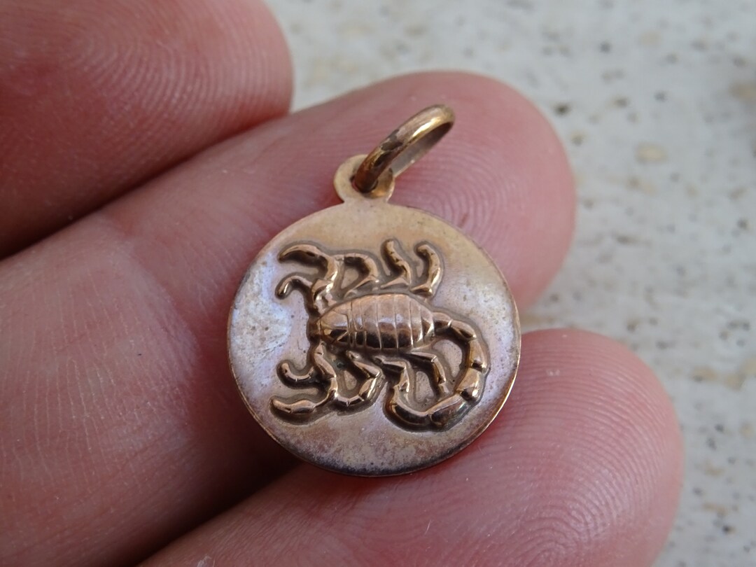 Vintage Gold Plated Vermeil ( MARKED ) Zodiac Medal Pendant Medaillon ...