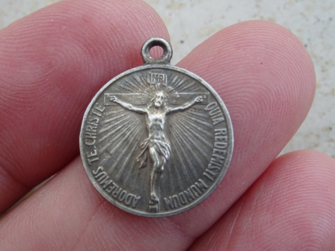 Religious Silver Plated Vatican Catholic Pendant Medallion Charm Medal ...