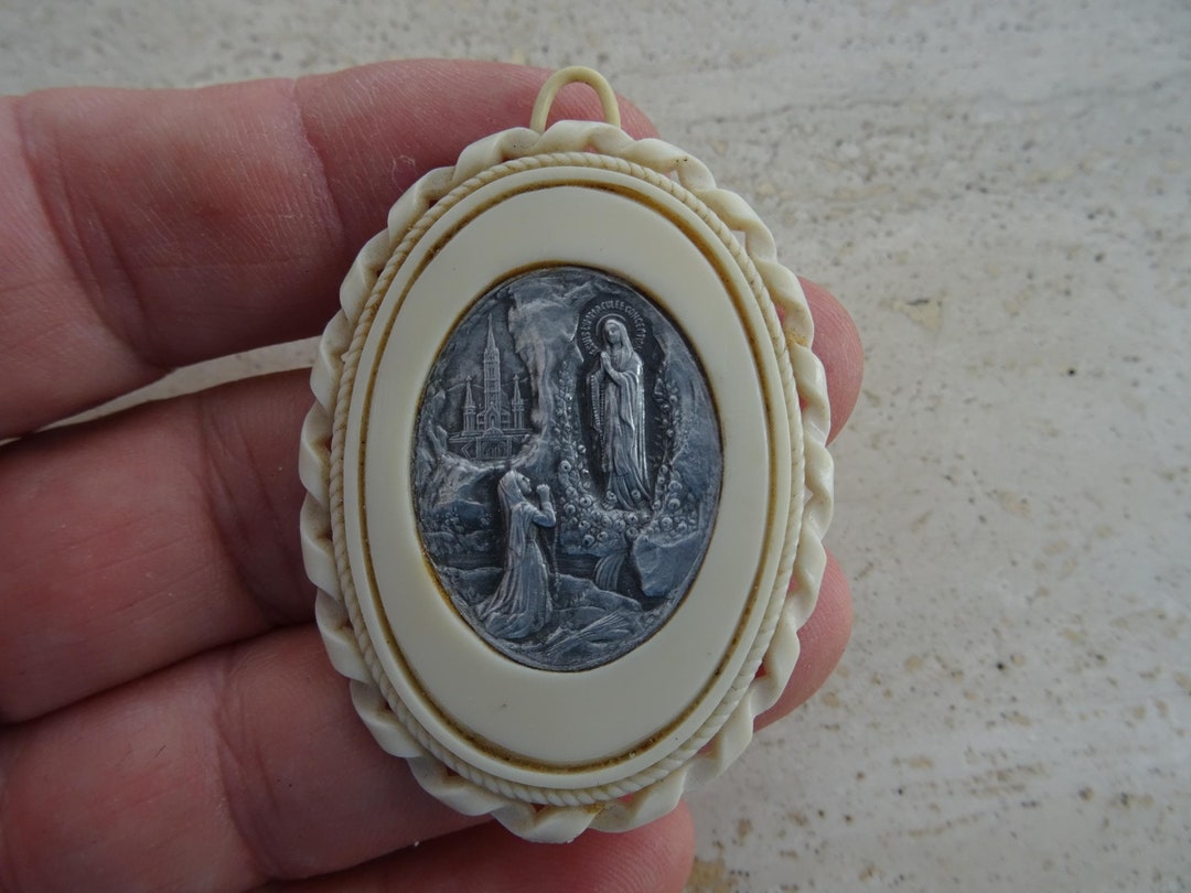 Religious Antique French Bakelite Catholic Cradle Medal Pendant ...