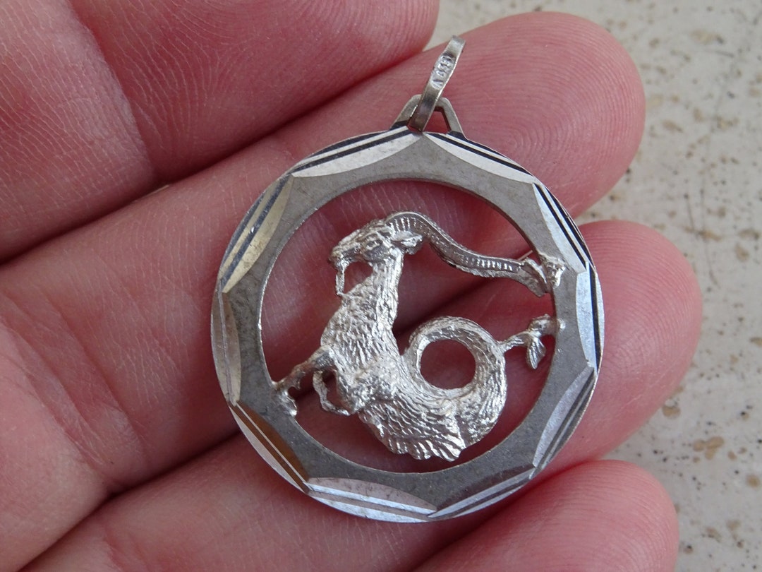 Vintage Silver ( MARKED 825 ) Zodiac Constellation Medal Charm ...