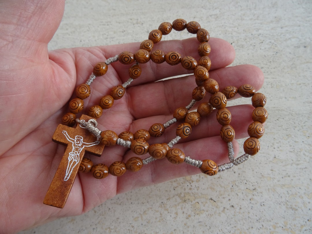 Religious Vintage Macramé Rosary With Brown Beads of Wood and Wooden ...