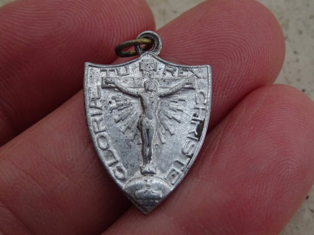Religious Antique Catholic Aluminium Medallion Holy Charm Pendant Medal ...
