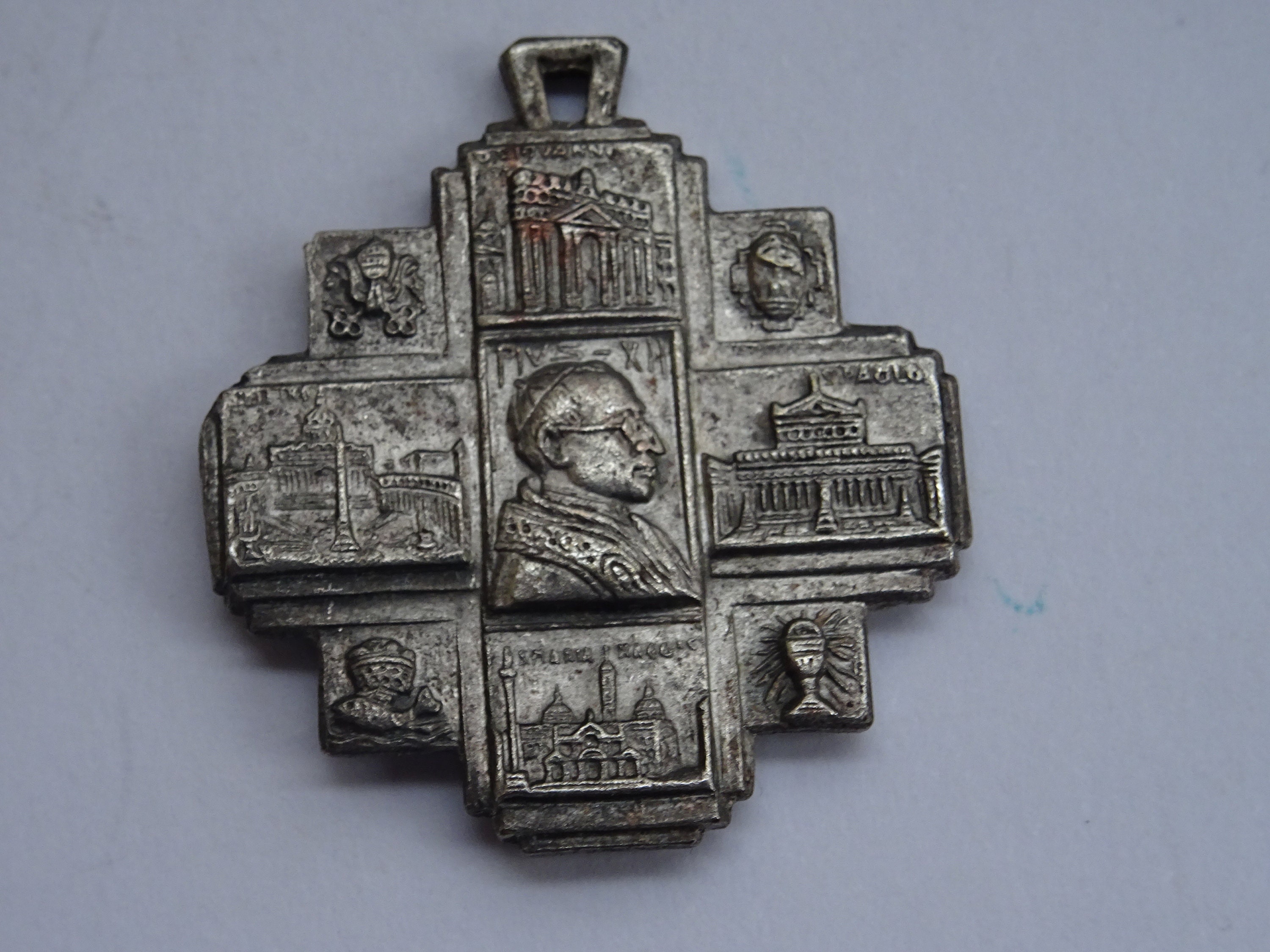 Religious Silver-plated Vatican Catholic Medal Pendant Holy Charm ...