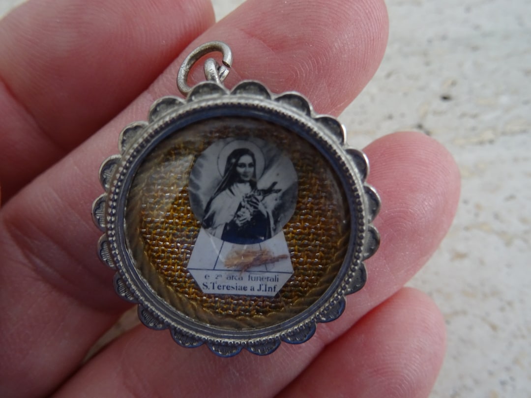 Religious Antique French Silver Plated Reliquary Medal Shrine Pendant ...