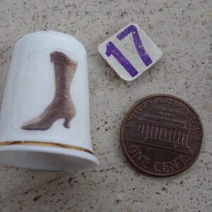 Vintage Porcelainen Thimble Thimbleful With a Boot of the Museum of ...