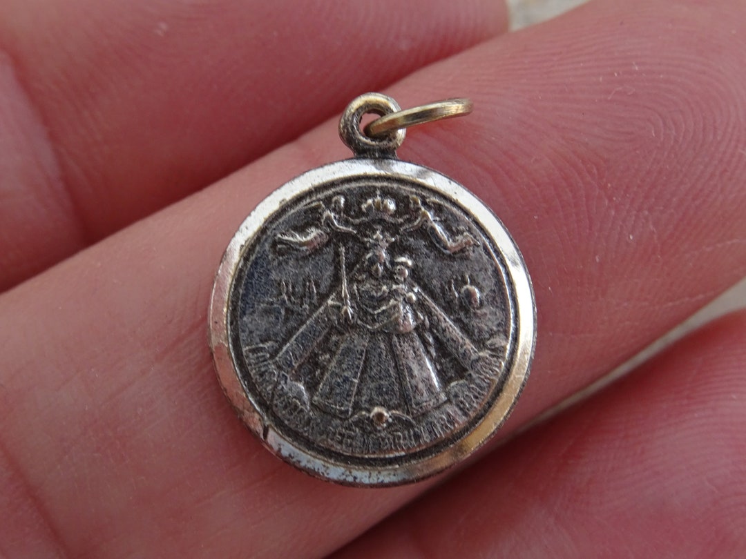 Religious Catholic Silvered Medal Pendant Medallon Holy Charm of Holy ...