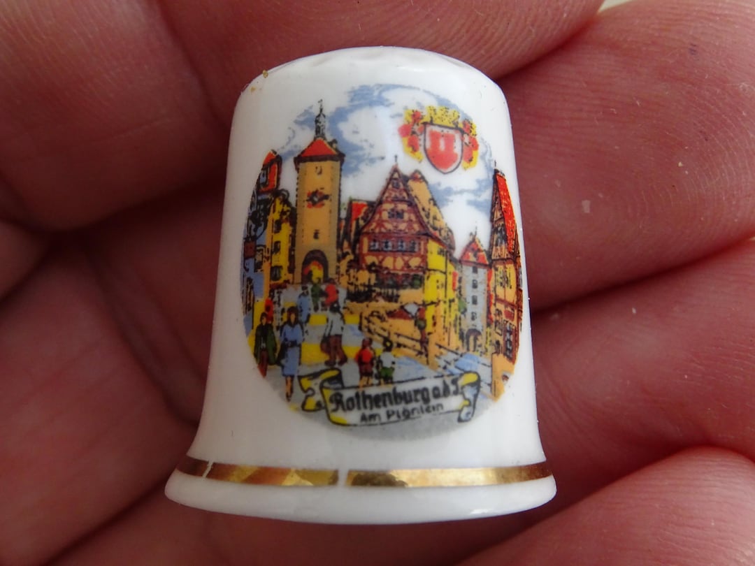 Vintage Porcelainen Thimble Thimbleful Souvenir of Rothenburg Ob Der ...
