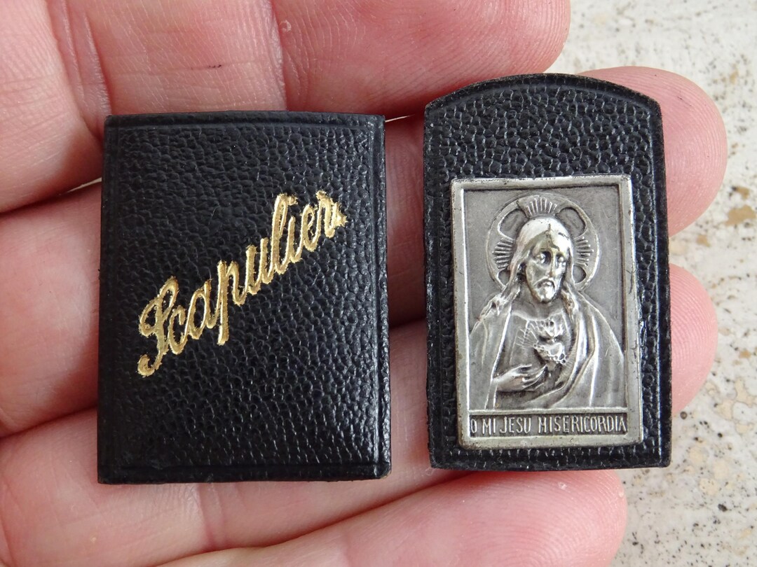 Religious Catholic Scapular Shrine With Plaques of Holy Jesus Christ ...