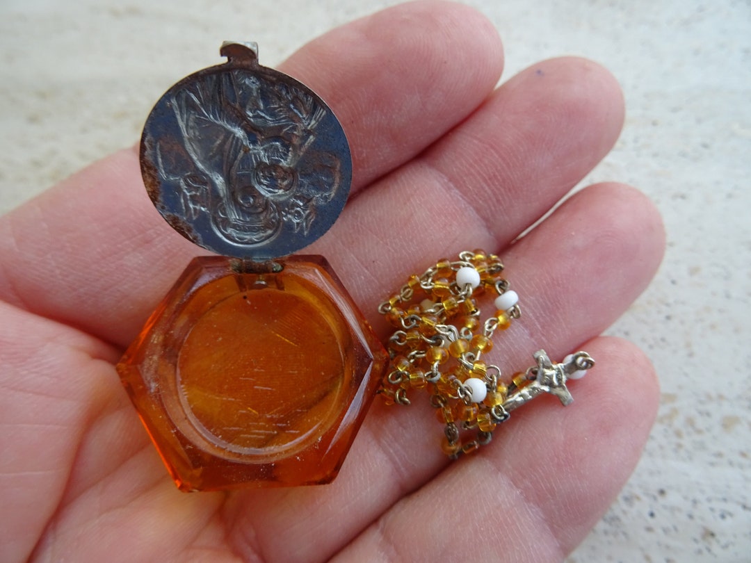 Stunning Religious Vintage Silvered Catholic Rosary Miniature Box ...