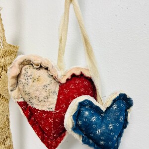 Antique Quilt Double Hearts Flag Peg Hanger Red & Blue Patriotic Peg ...