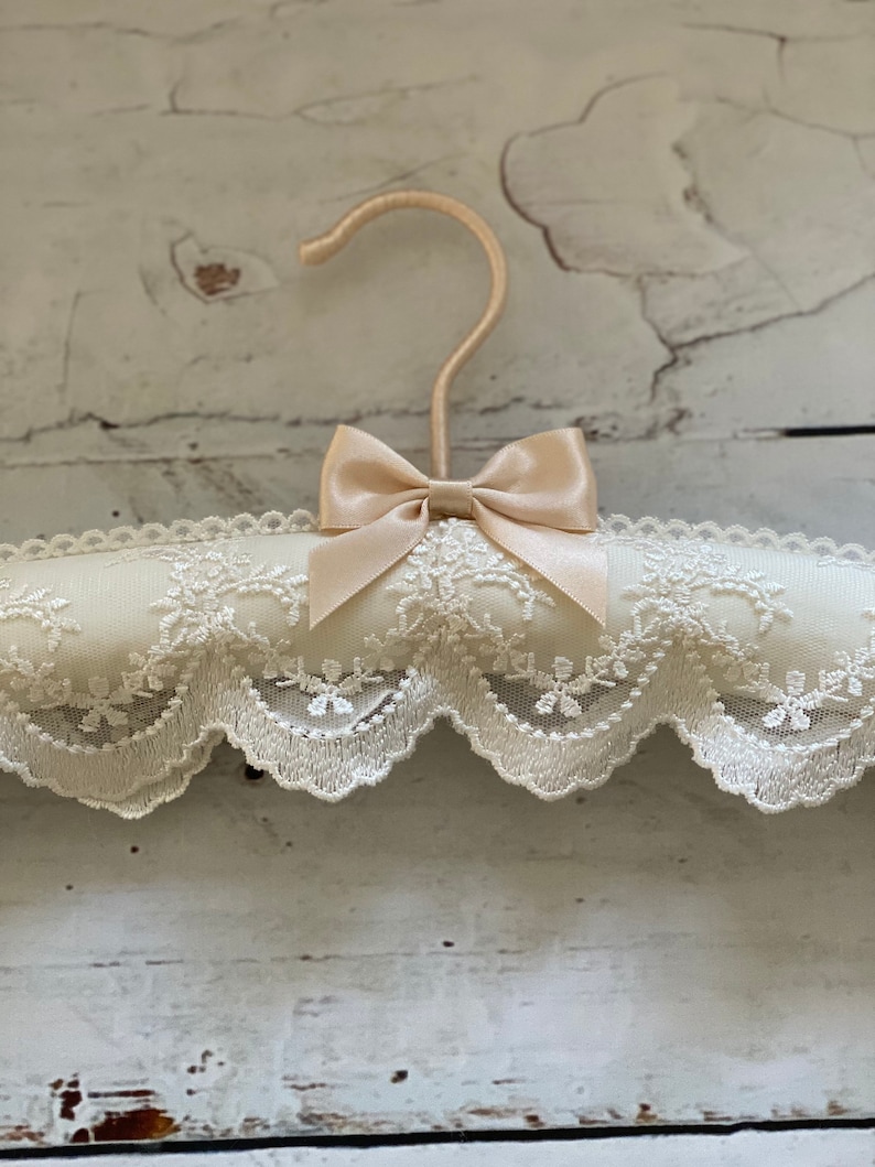 Wedding Dress Hanger. Bridal Hanger. Wedding Hangers. - Etsy