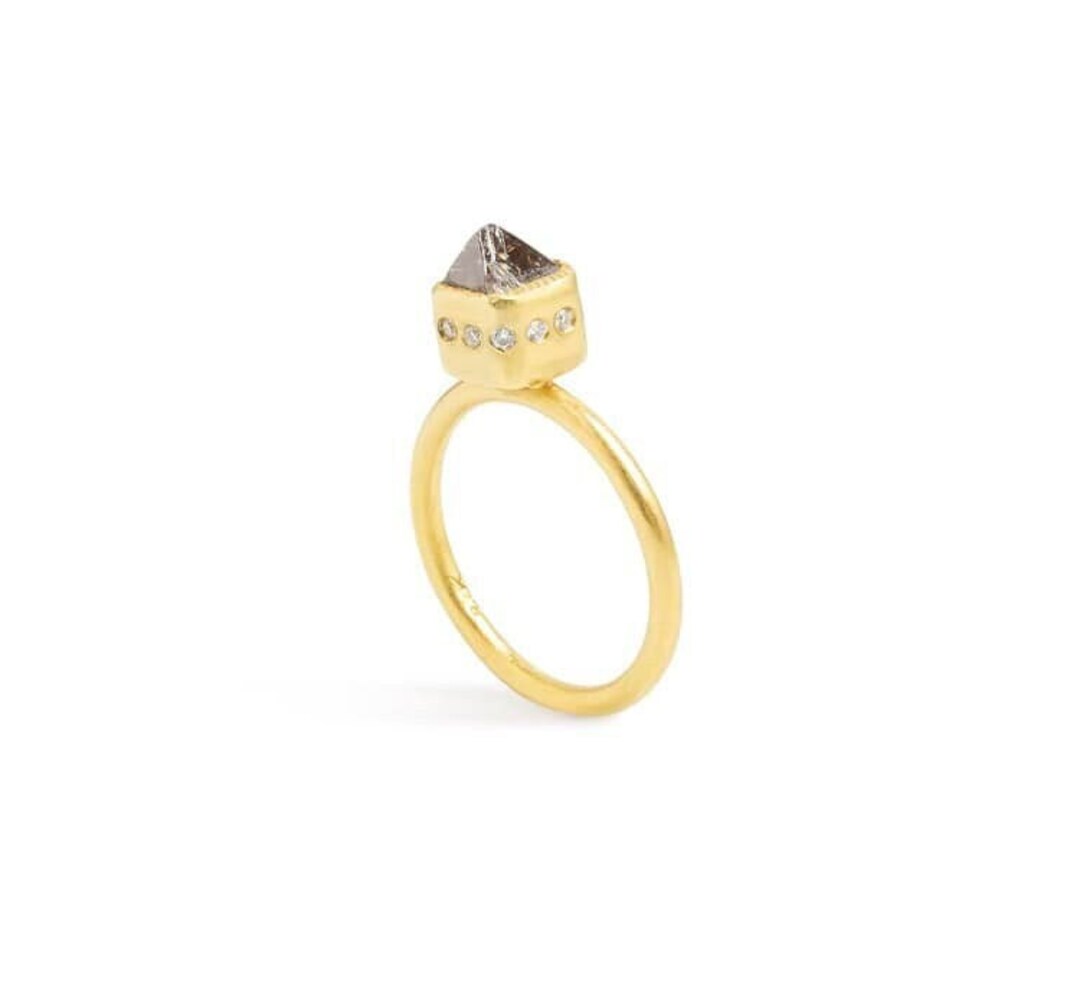 Brown Octahedral Diamond Ring, Small White Diamonds, 22K Gold, Natural ...