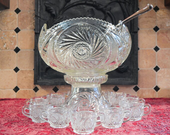LE Smith Aztec Glass Punch Bowl Set - Vintage Punch Bowl and Stand ...