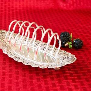 English Victorian Silver Plate Toast Rack With Crumb Tray - Charles ...