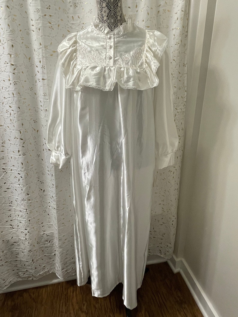 Vintage Ilise Stevens White Satin Nightgown, Cuddle Touch, Raised ...