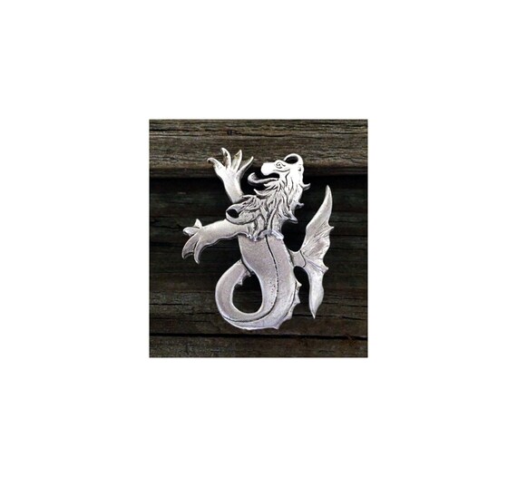 TC106.0330P Heraldic Sea Lion / Merlion Brooch in Pewter - Etsy
