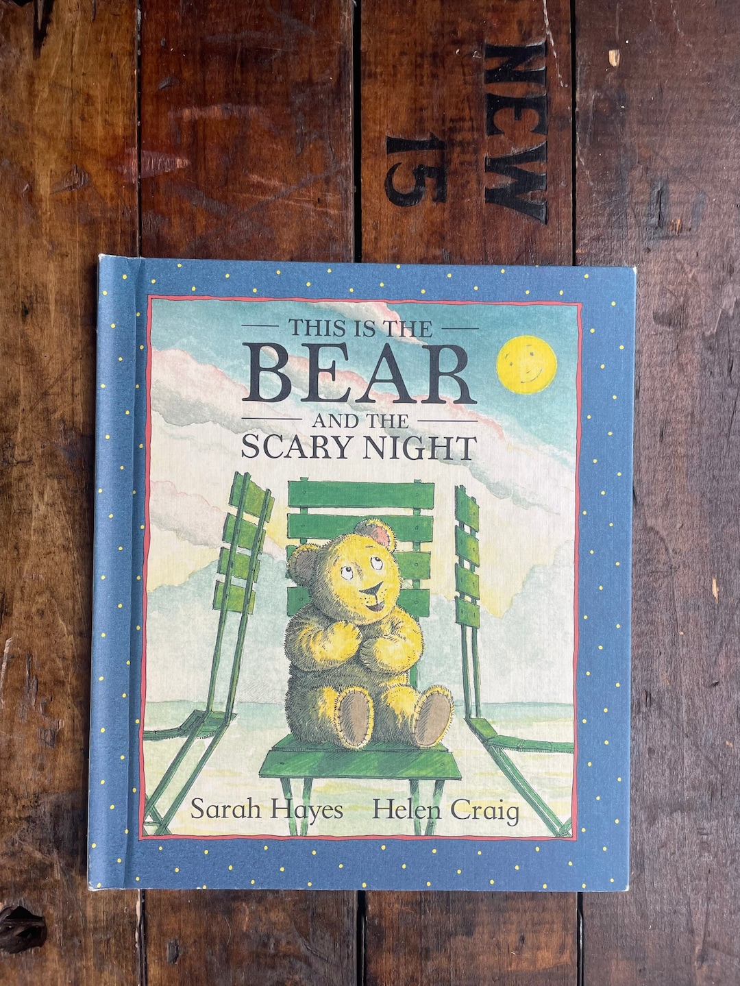 This is the Bear and the Scary Night by Sarah Hayes ~ Early Start Book ...
