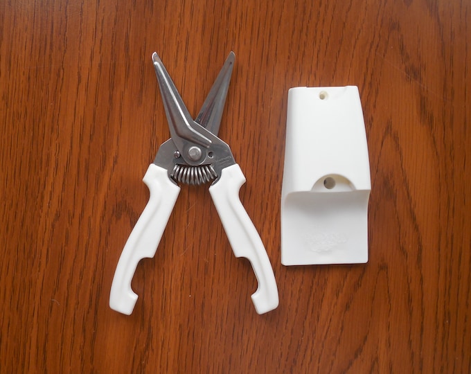 Pampered Chef Scissor, Kitchen Scissors, Shears With White Holder ...