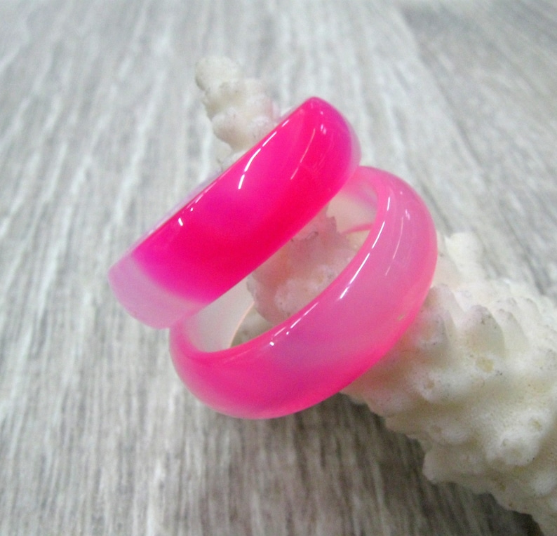 Hot Pink Agate Gemstone Band Ring Size4 6 7 8 9 10 Carved Stone Band ...