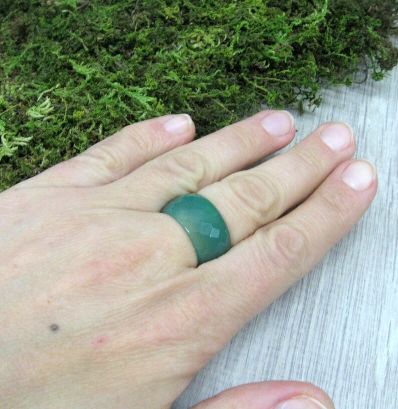 Solid Gemstone Ring Green Agate Wide Faceted Band Carved Stone Ring ...