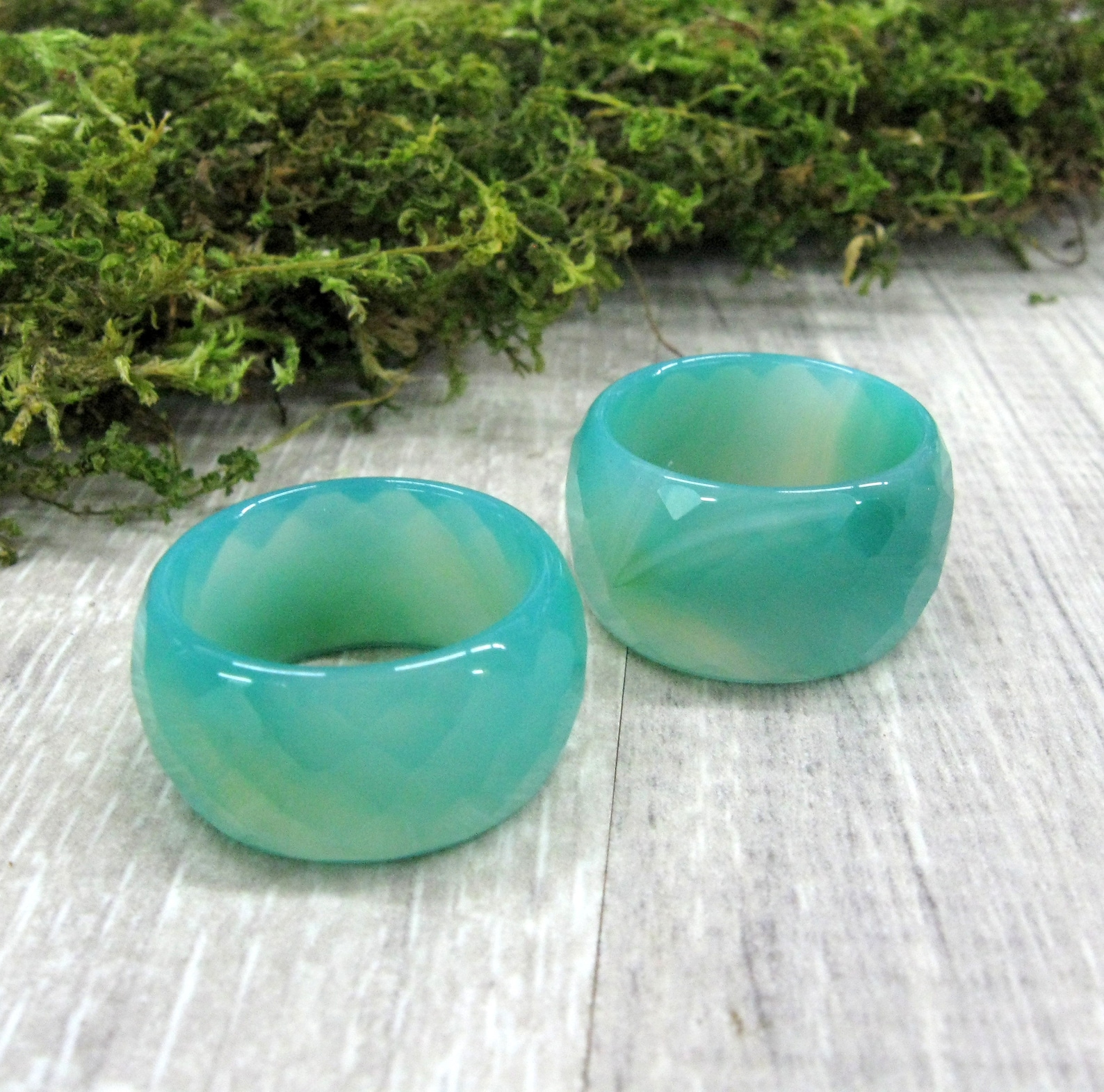 Solid Gemstone Ring Green Agate Wide Faceted Band Carved Stone Ring ...