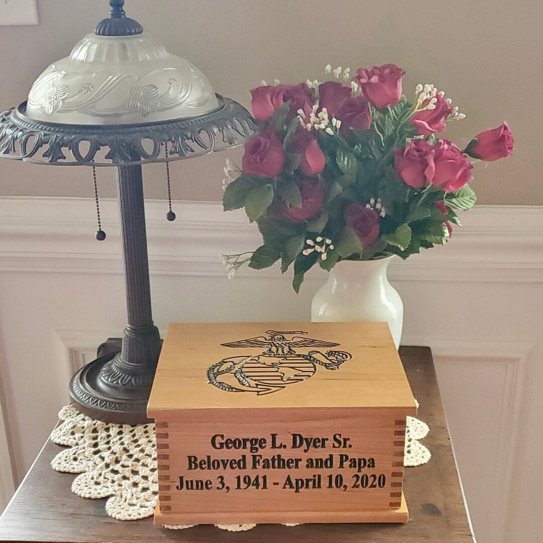 Marine Corps Urn, Wooden Military Cremation Urn for Burial ...