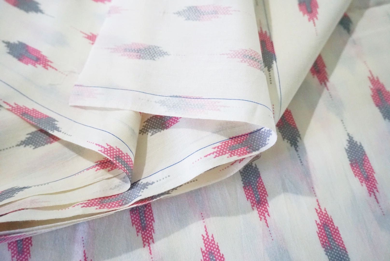 Ivory White Indian Cotton Fabric, off White Cotton, Ikat Print, Pink ...