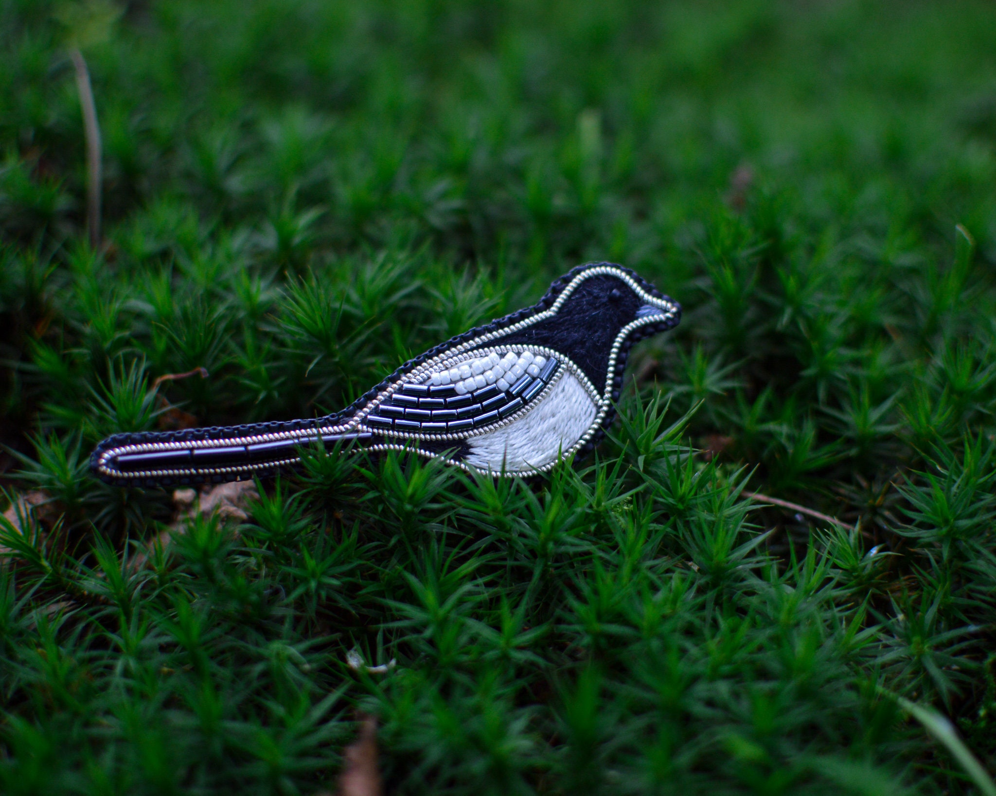 Magpie Embroidery Pin, Jewelry for Bird Lover, Boho Bird Brooch, Animal ...