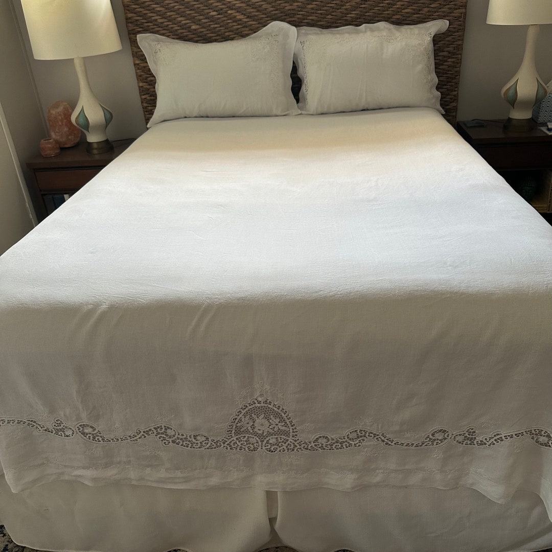 Vintage Summer Coverlet With Shams/fine Linen and Imported Lace Luxury ...