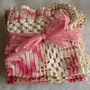 Vintage Square Doily Lot/shabby Chic Crocheted Doilies Pink and White 4 ...