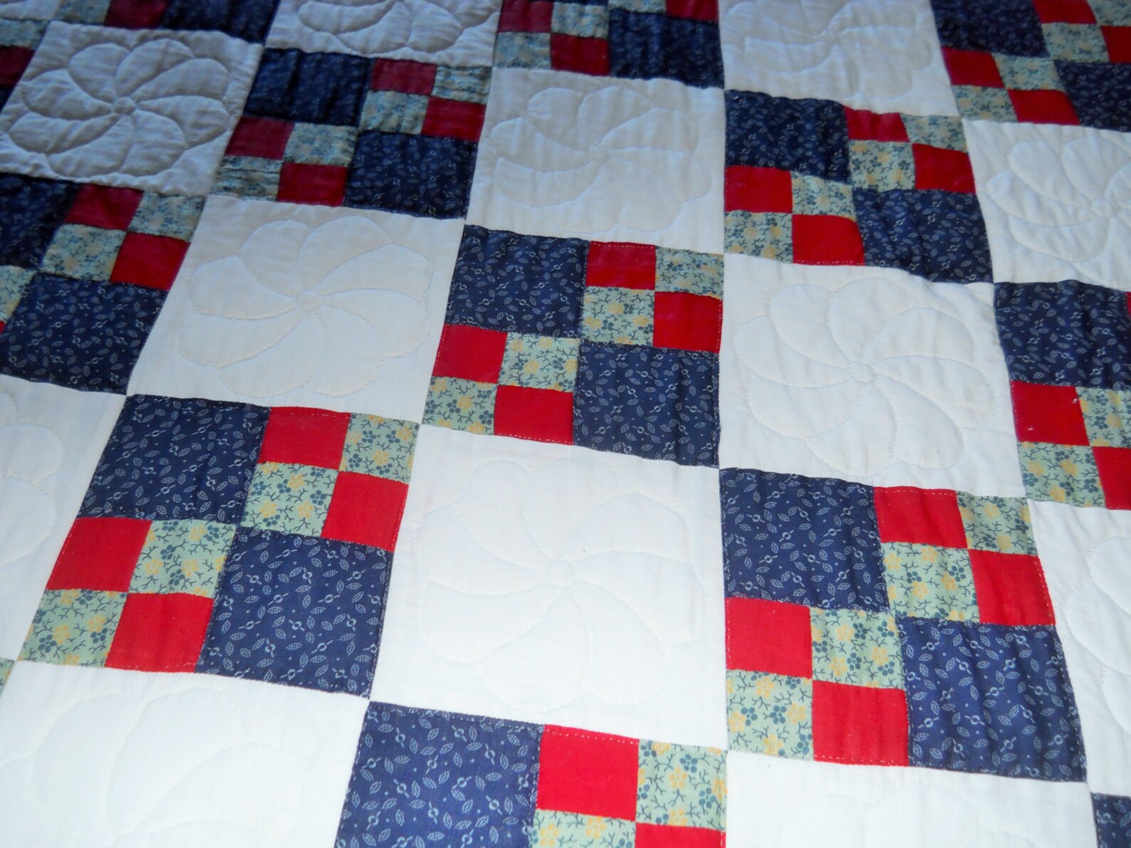 Gorgeous Nine Patch Quilt Exquisite Hand Quilting. Large Size. Great ...
