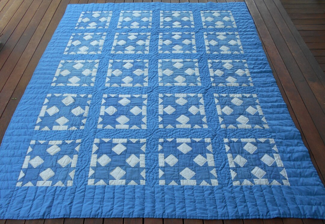 Blue and White! Snowflake Quilt. From Missouri. 84 X 70. - Etsy