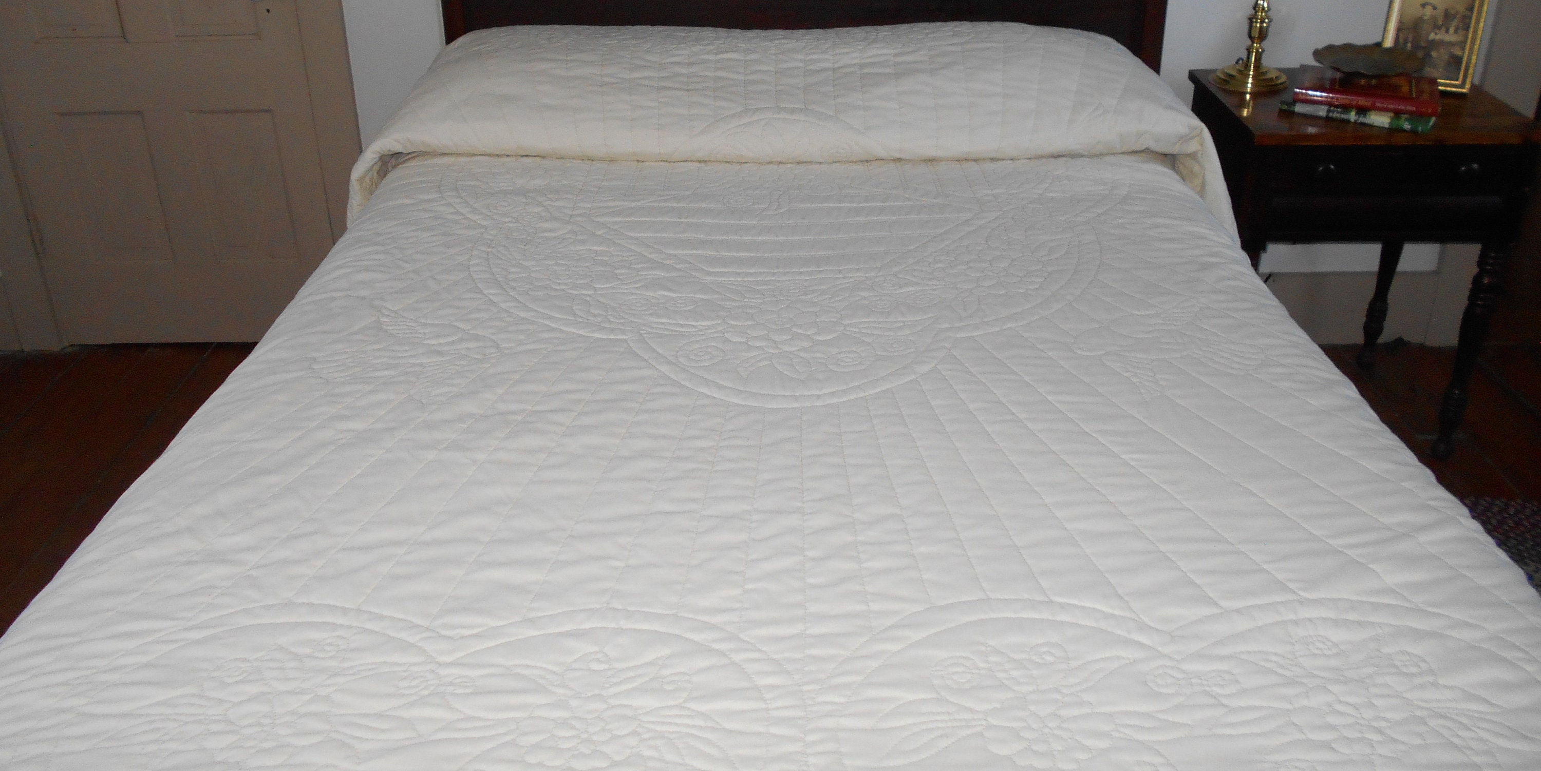 Classic Solid Cream Whole-Cloth Quilt. Excellent Hand | Etsy