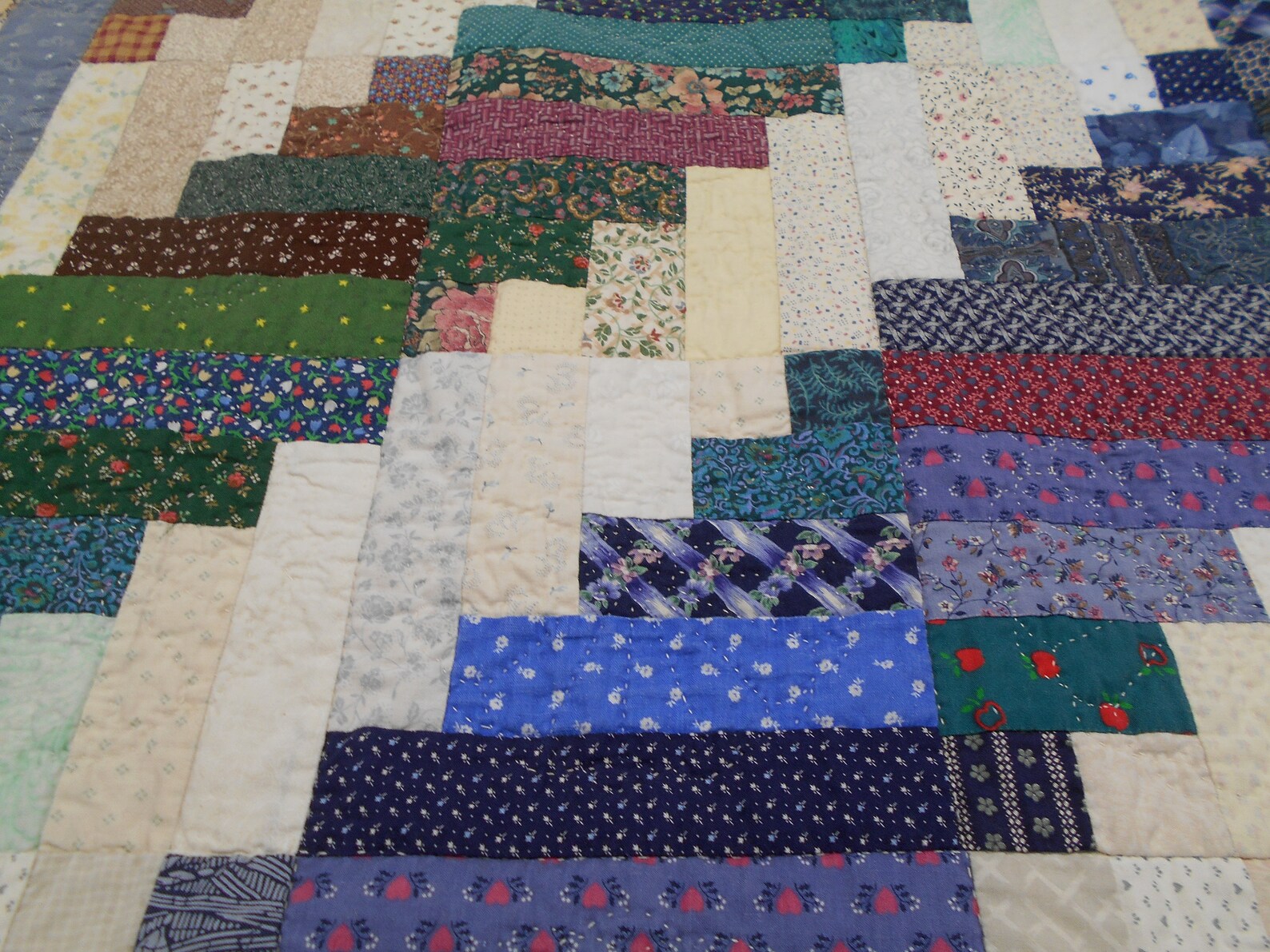 Log Cabin Straight Furrows Quilt. Gorgeous Fabrics. - Etsy