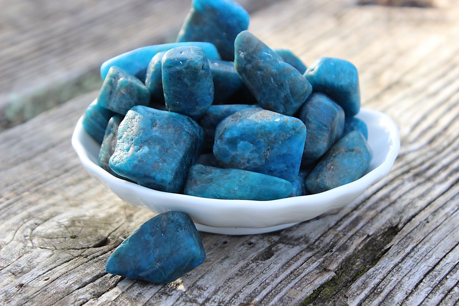 Blue Apatite Tumbled Stones - Etsy