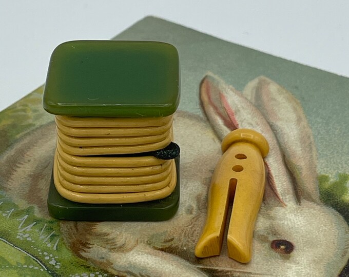 Rare Vintage 1930s 1940s Green Bakelite Spool Yellow Clothespin Novelty ...