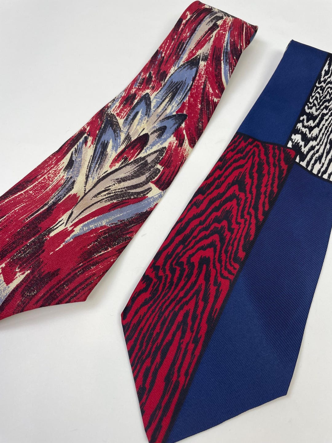 Vintage 1930s 1940s Navy Blue White Merlot Red Short Fat Wide Rayon Tie ...