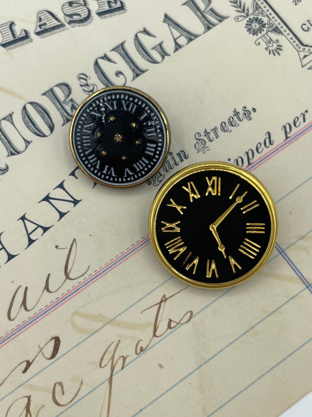 Vintage Black Glass Clock Clocks Novelty Goofies Realistic Button ...