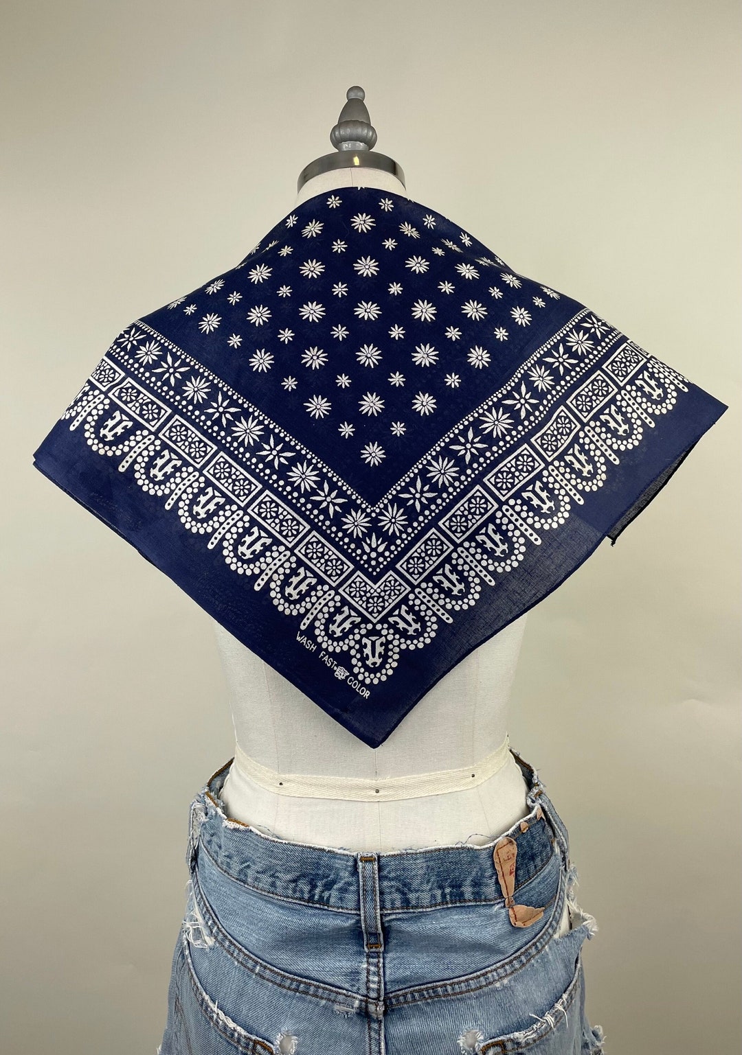 Vintage 1940s Blue White Cotton Tiger Brand Border Print Bandana ...