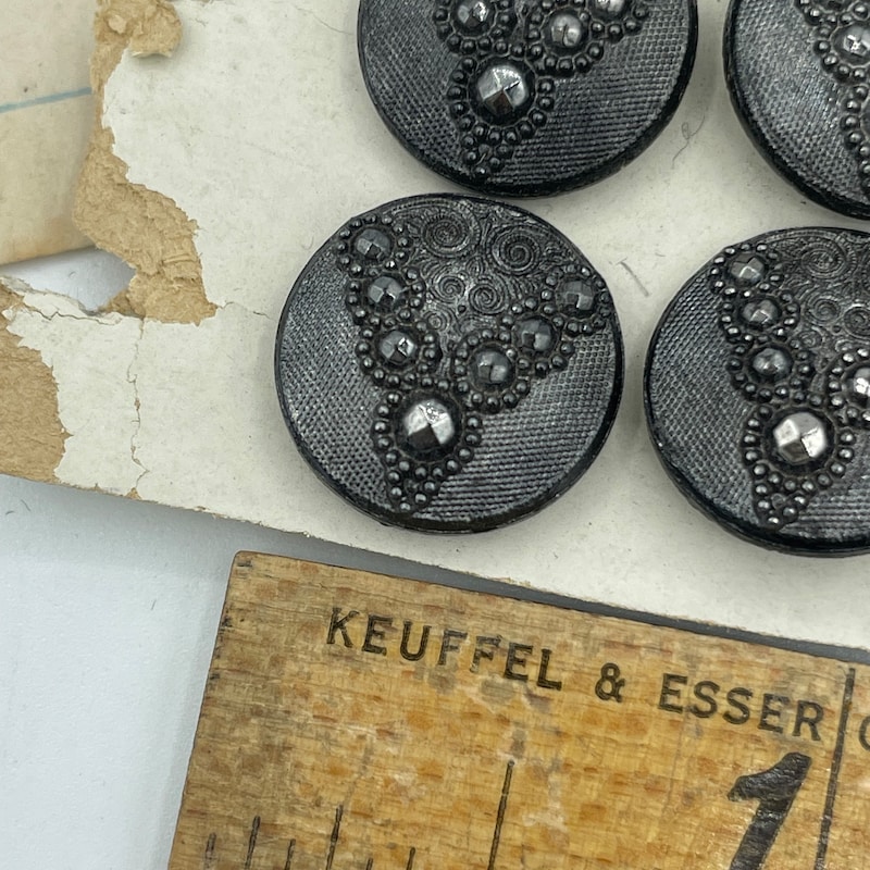 Victorian Button - Etsy