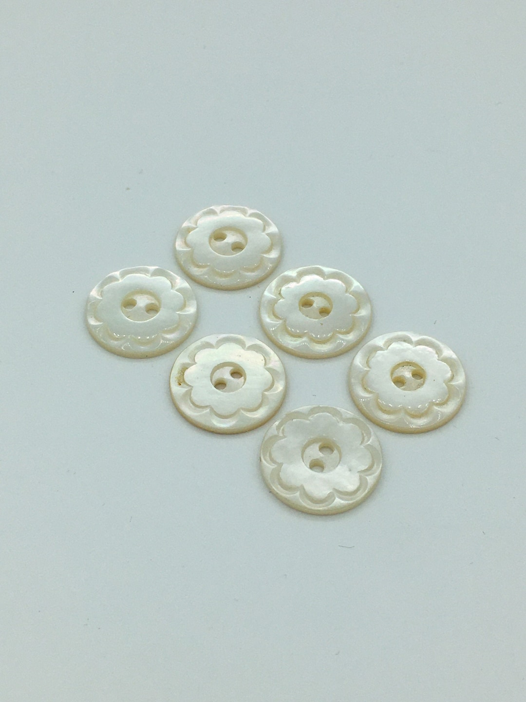 Set 6 Antique White Pearl Shell Buttons / 11/16" - Etsy