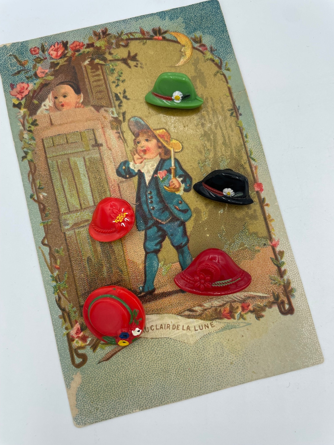 Vintage Realistic Glass Hand Painted Hat Goofies Novelty Button Buttons ...