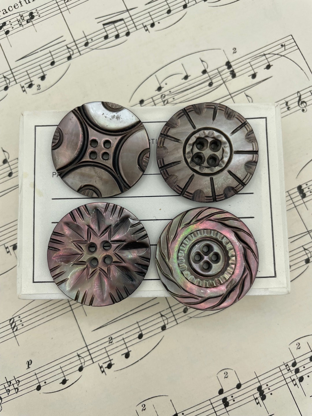 Carved Victorian Antique Smokey Pink Pearl Shell Button Buttons / 1800s ...